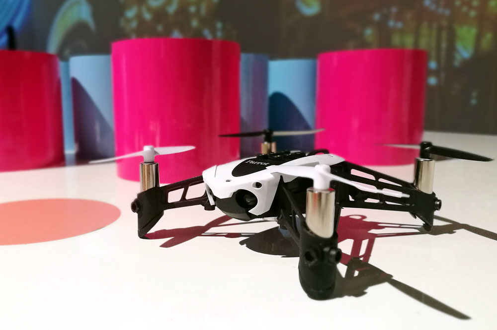 Due nuovi Parrot MiniDrones: Swing e Mambo - Fotografia.it