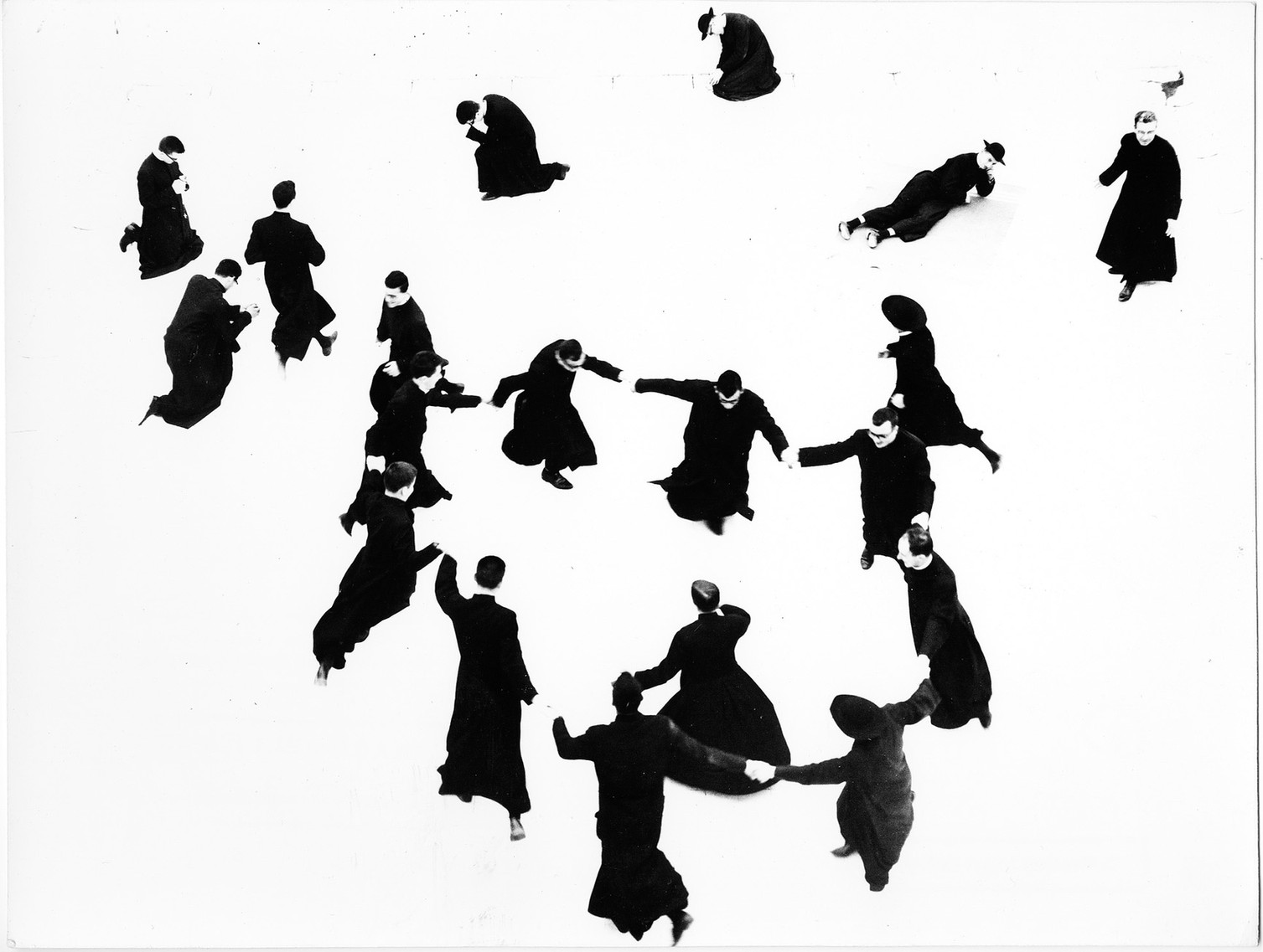 Mario Giacomelli - I pretini | Paris Photo XXV - Fotografia.it